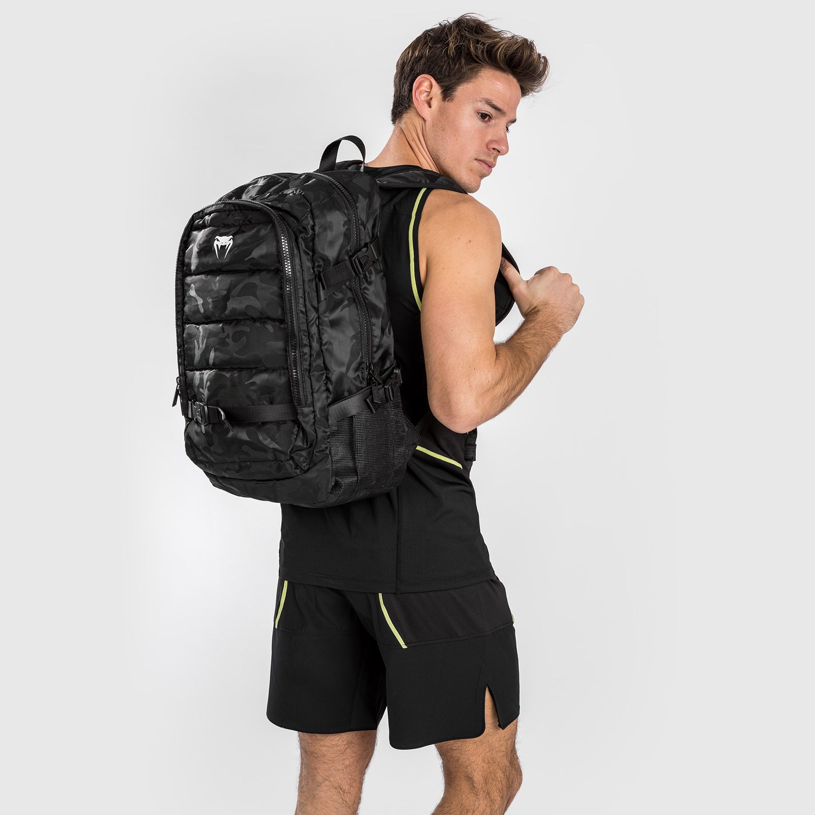 Venum Challenger Pro BackPack (20-25L) - Black/Dark Camo - Venum