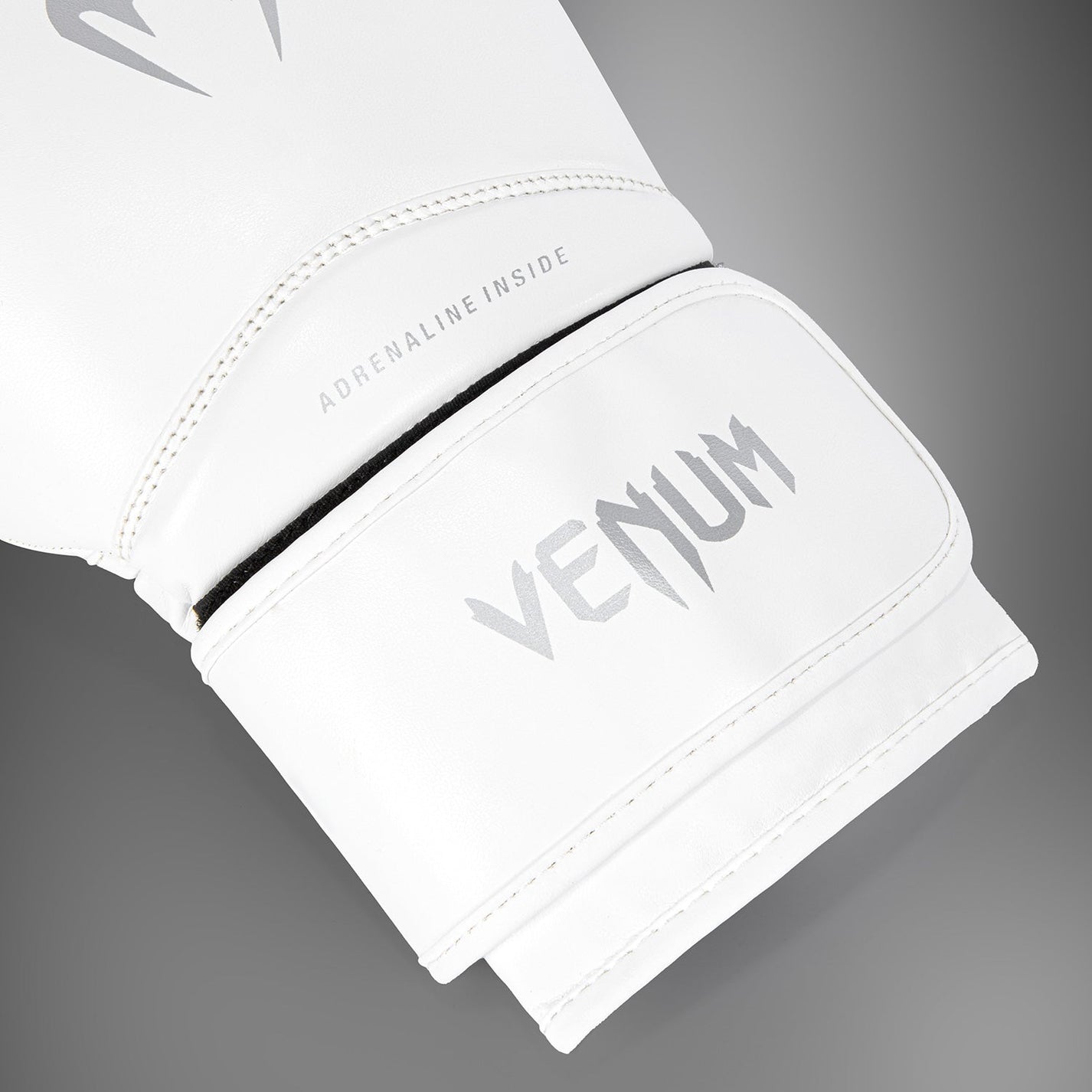 Venum Contender 1.5 Boxing Gloves - White/Silver - Venum