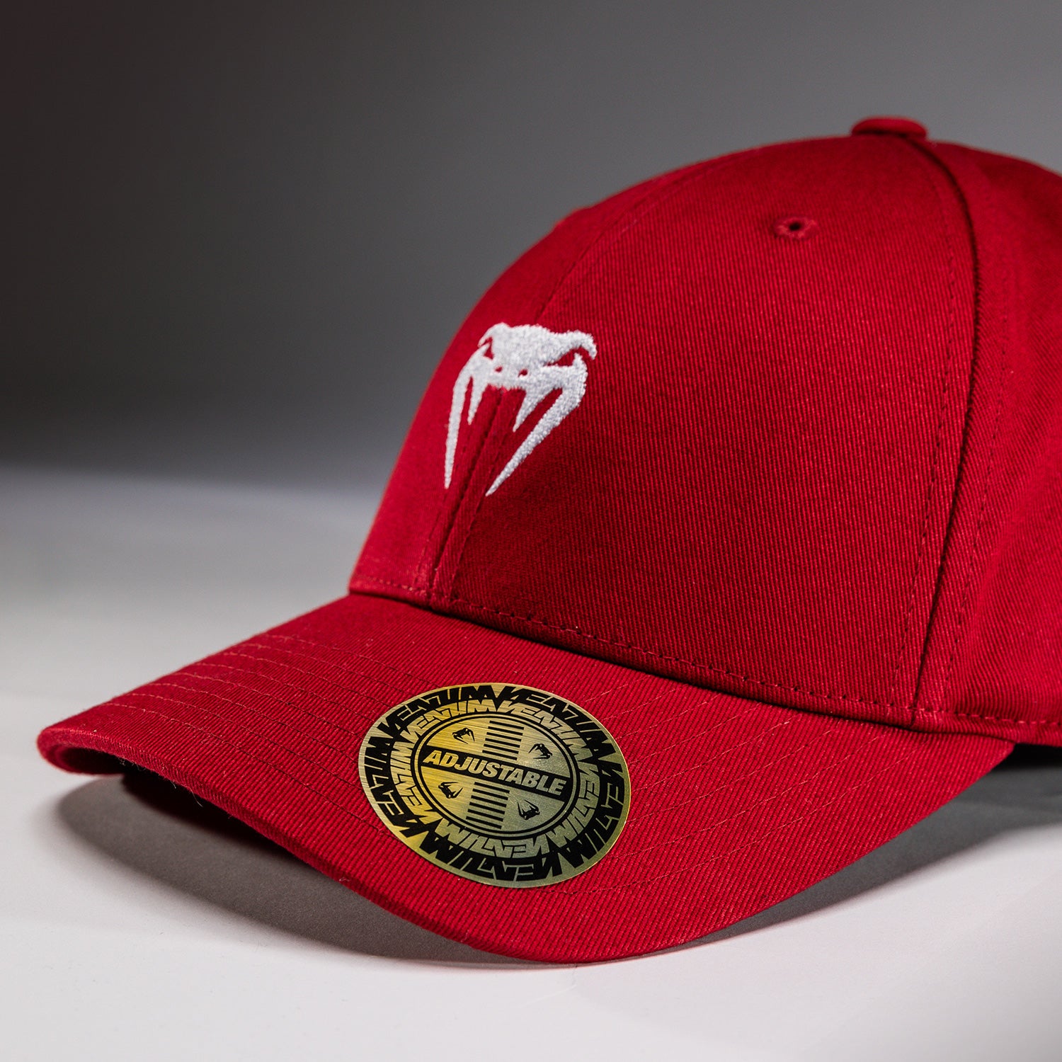Venum Classic 2.0 Cap - Cherry Red - Venum